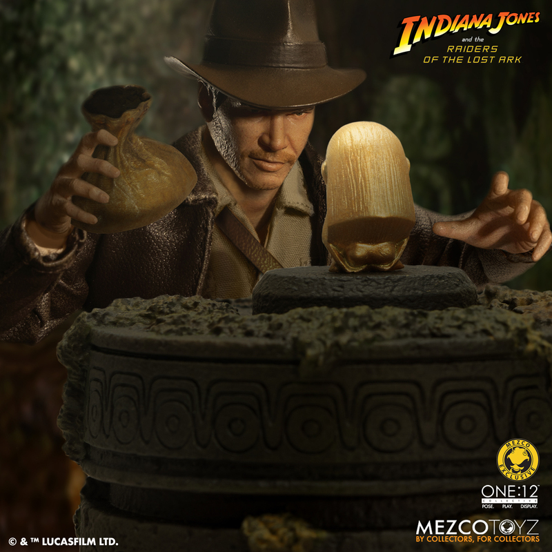 Mezco One:12 Collection Indiana Jones Raiders of the Lost Ark Action ...